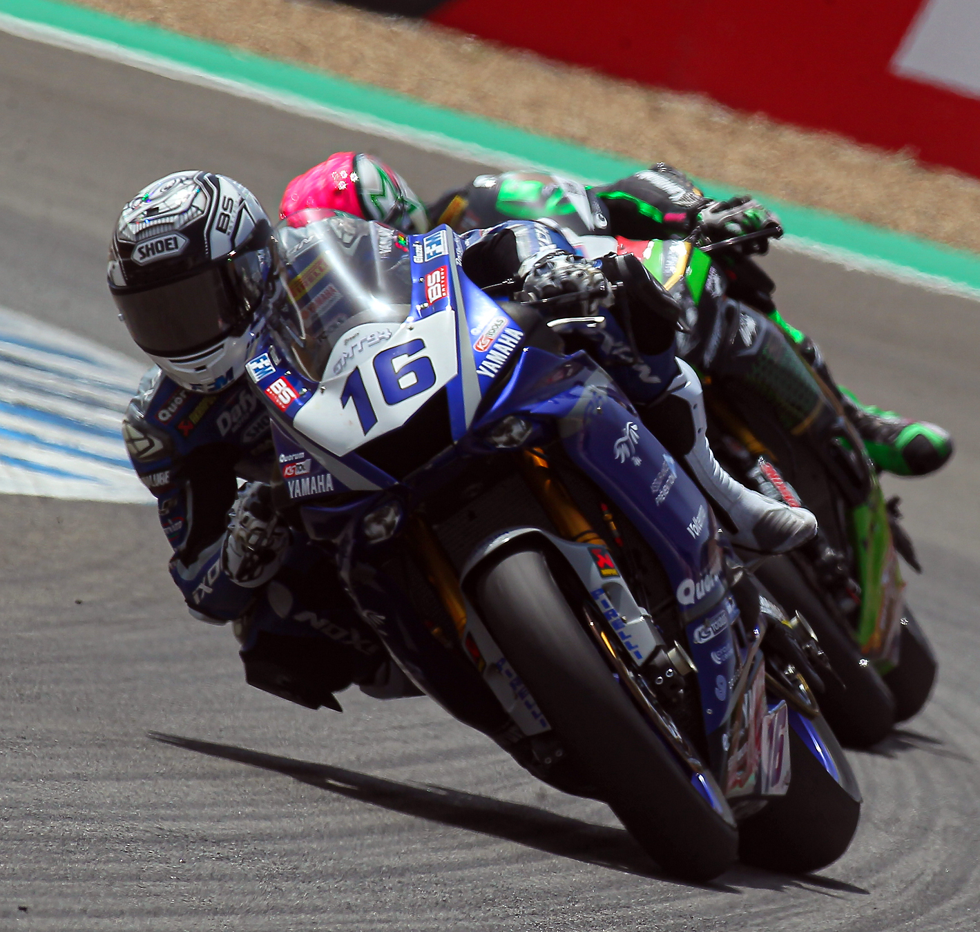 Jules Cluzel - Yamaha et Lucas Mahias - Kawasaki (photo wsbk.com) | FFMoto